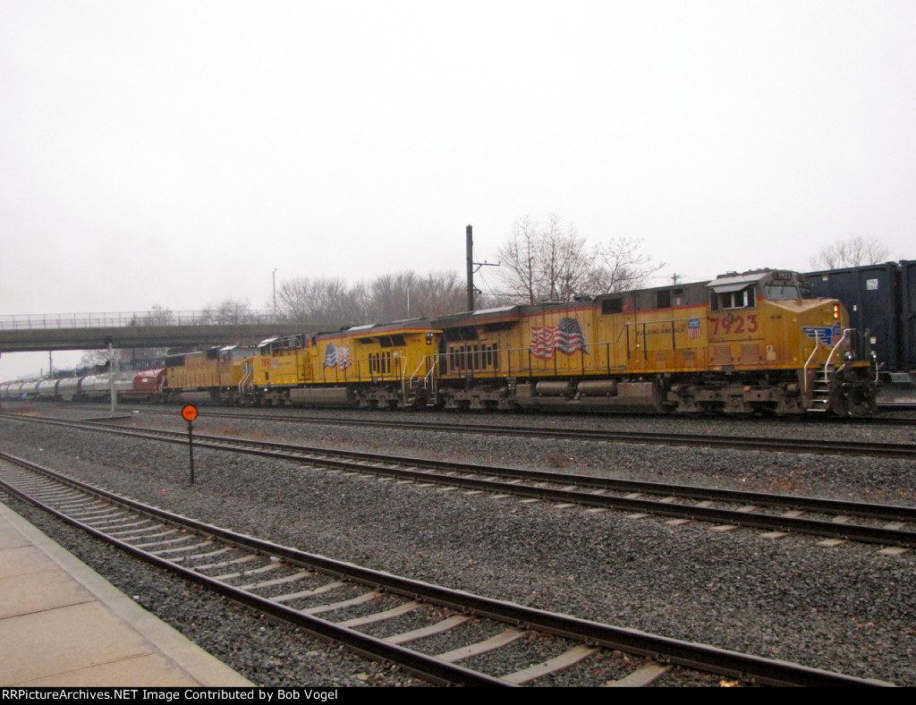 UP 7923, 7891, and 4386